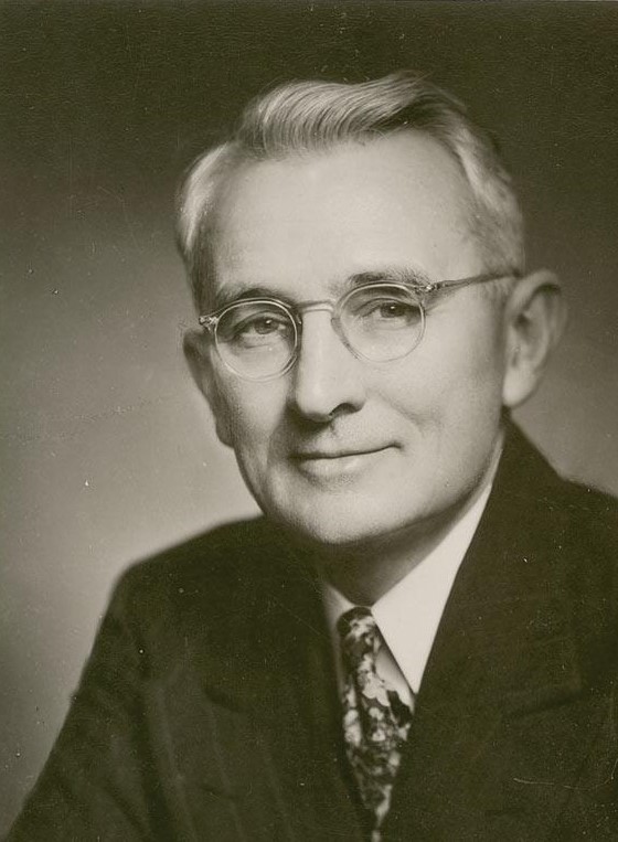 Dale Carnegie: superación personal, arte de vender y hablar en público ...